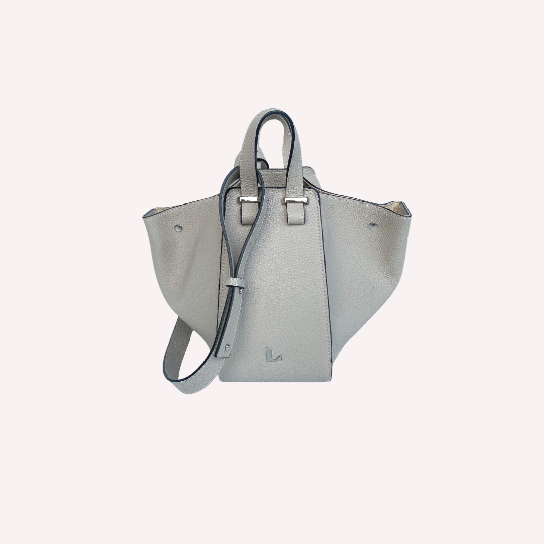 Jodie in Tan – lusterbkk